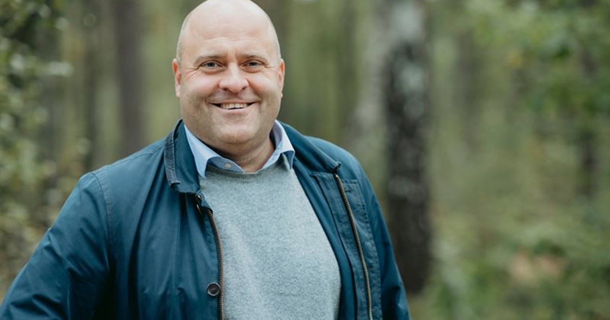 Höjer priset på råvaran från skogen
