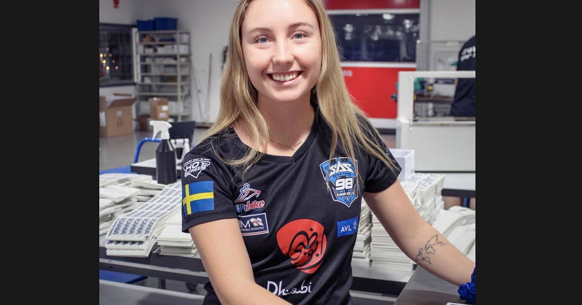 Hotscreen anställer världsmästare